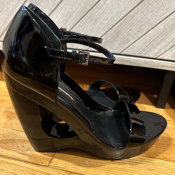 Via Spiga | Shoes | Via Spiga Black Patent Leather Platform Wedges With ...